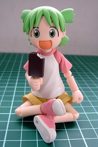 Revoltech yotsuba eating a popsicle (in Clipart)