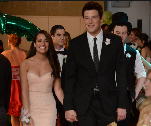 finn and rachel prom 1 (in Backgrounds)
